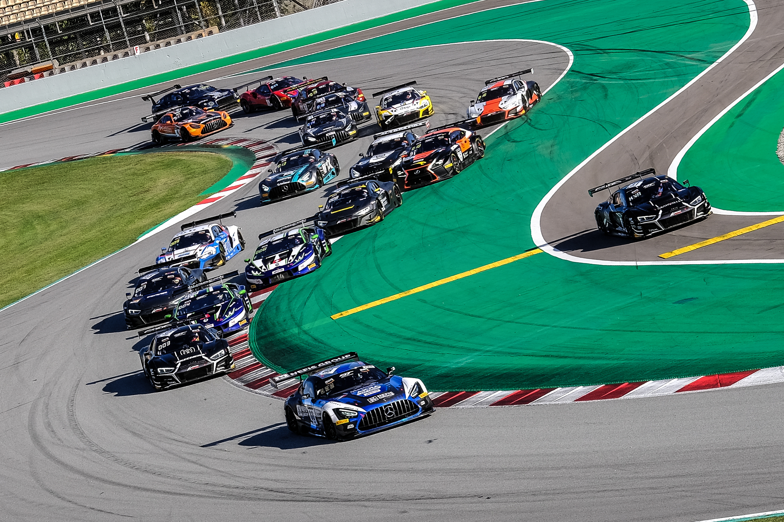 THE WEEKEND ROUNDUP: BARCELONA | GT World Challenge Europe Powered by AWS