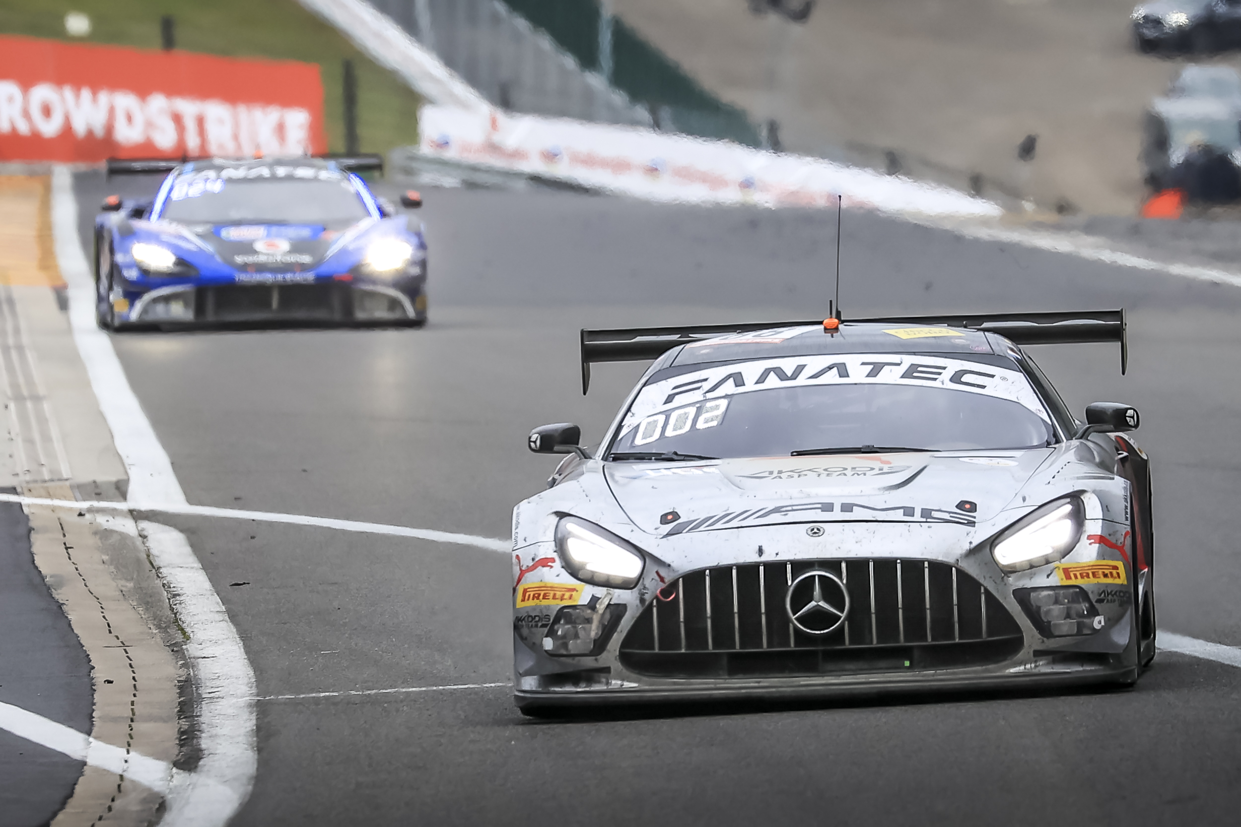 20-hour update: Too close to call at Spa with Aston Martin, BMW ...