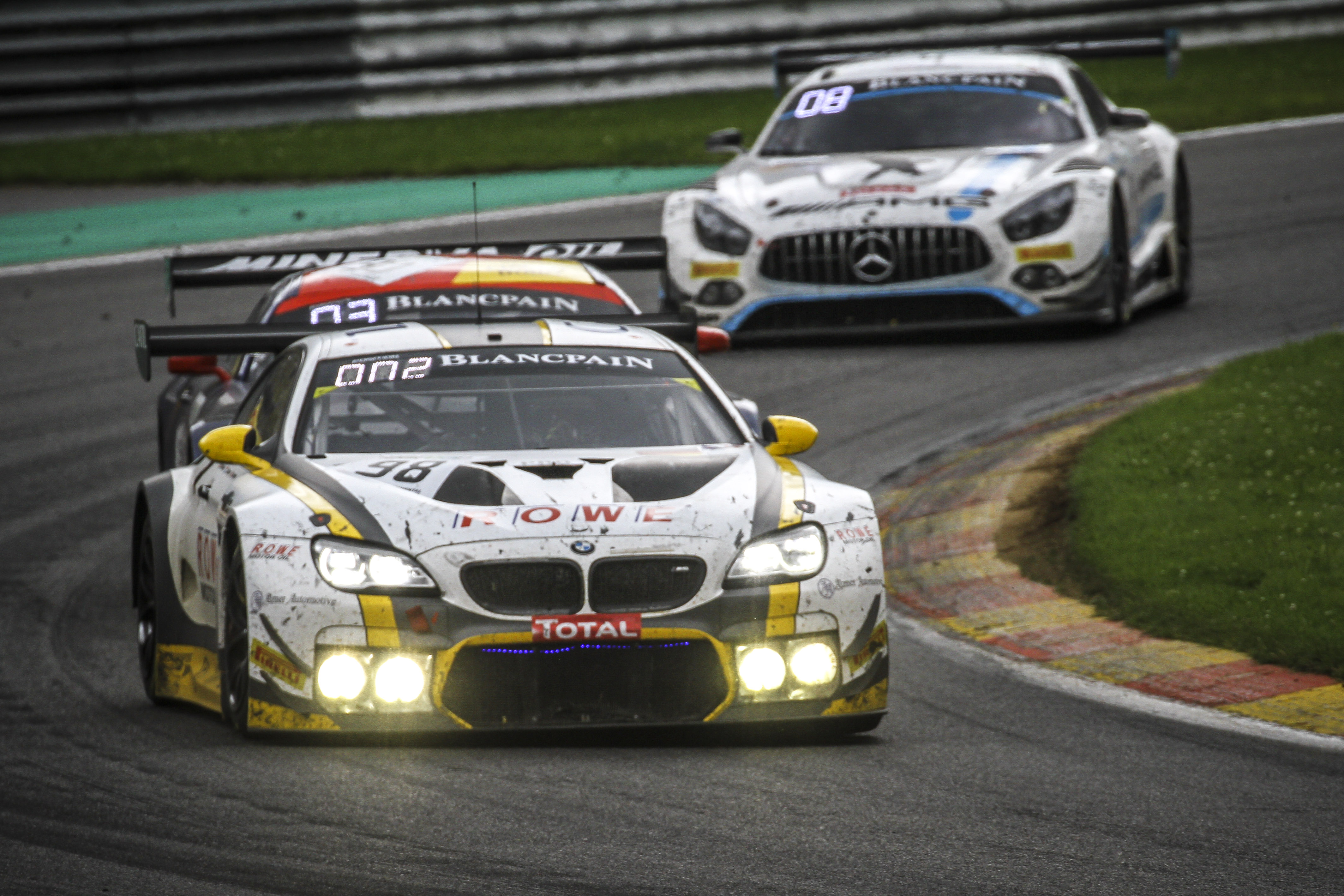 High noon at Spa: Eight cars, six brands still on the lead lap | GT ...