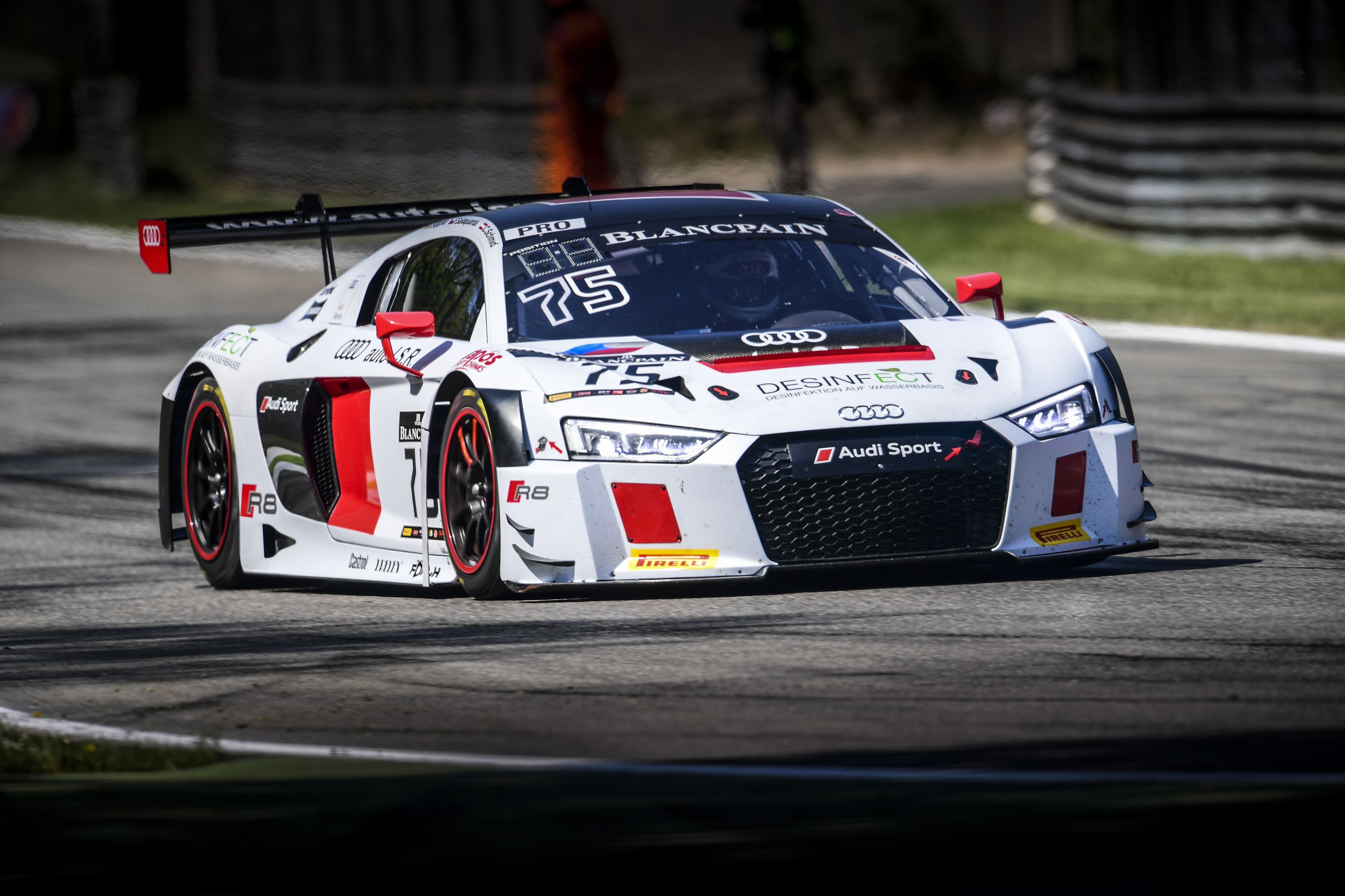 Free Practice sees 27 cars within the same second | GT World Challenge ...