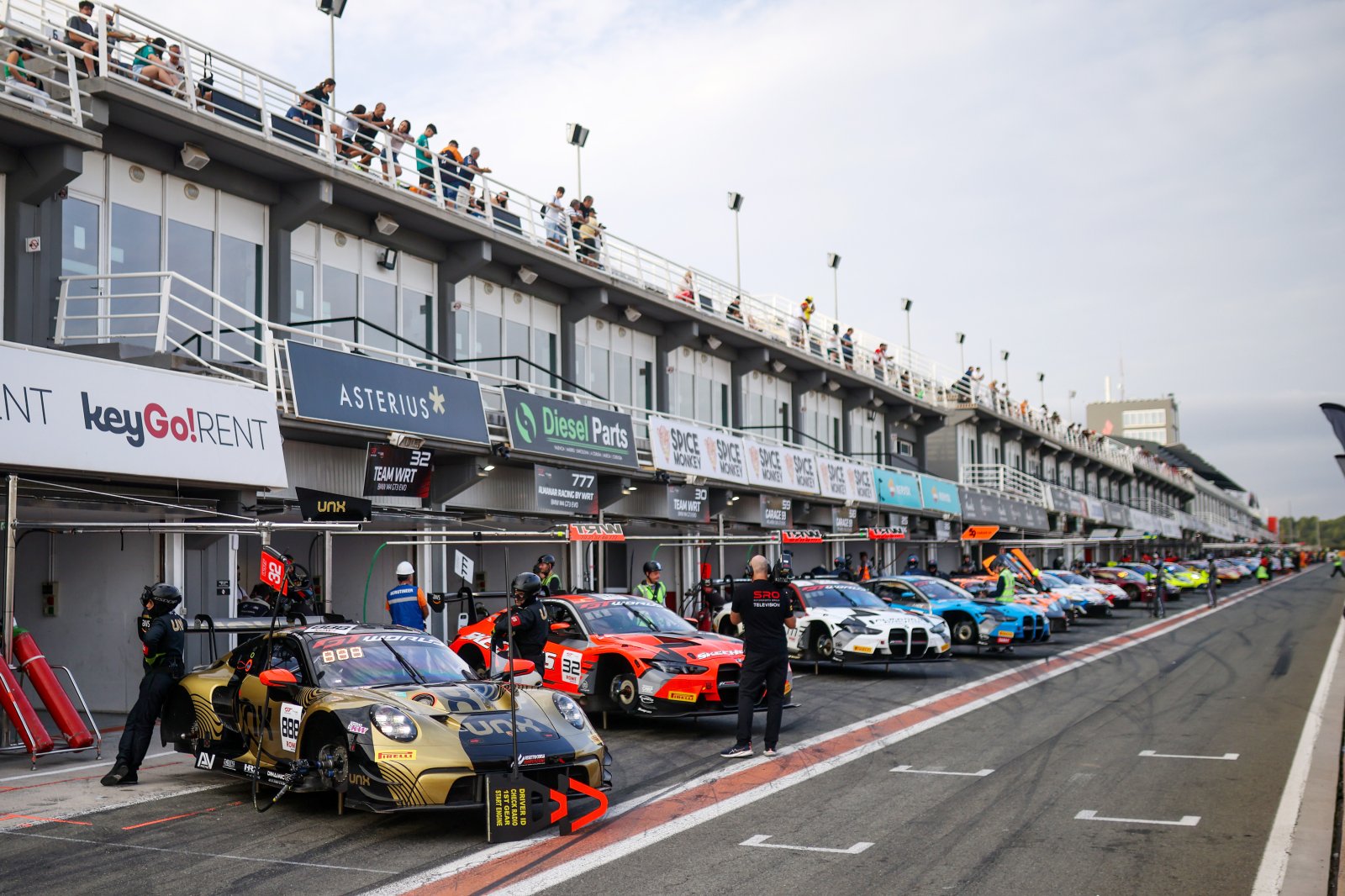 UNX Racing 2025, Porsche 911 GT3 R | GT World Challenge Europe Powered by AWS